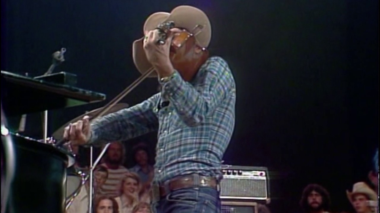 Doug Sahm - "Cotton Eyed Joe" [Live from Austin TX] - YouTube