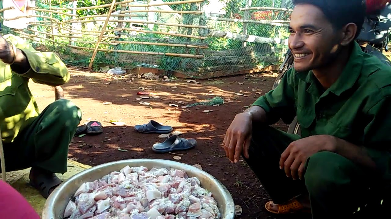 ,tổng hợp món đặc sản jarai, ngày liền hoàn. Thôn lang.gà ỉa boong ...