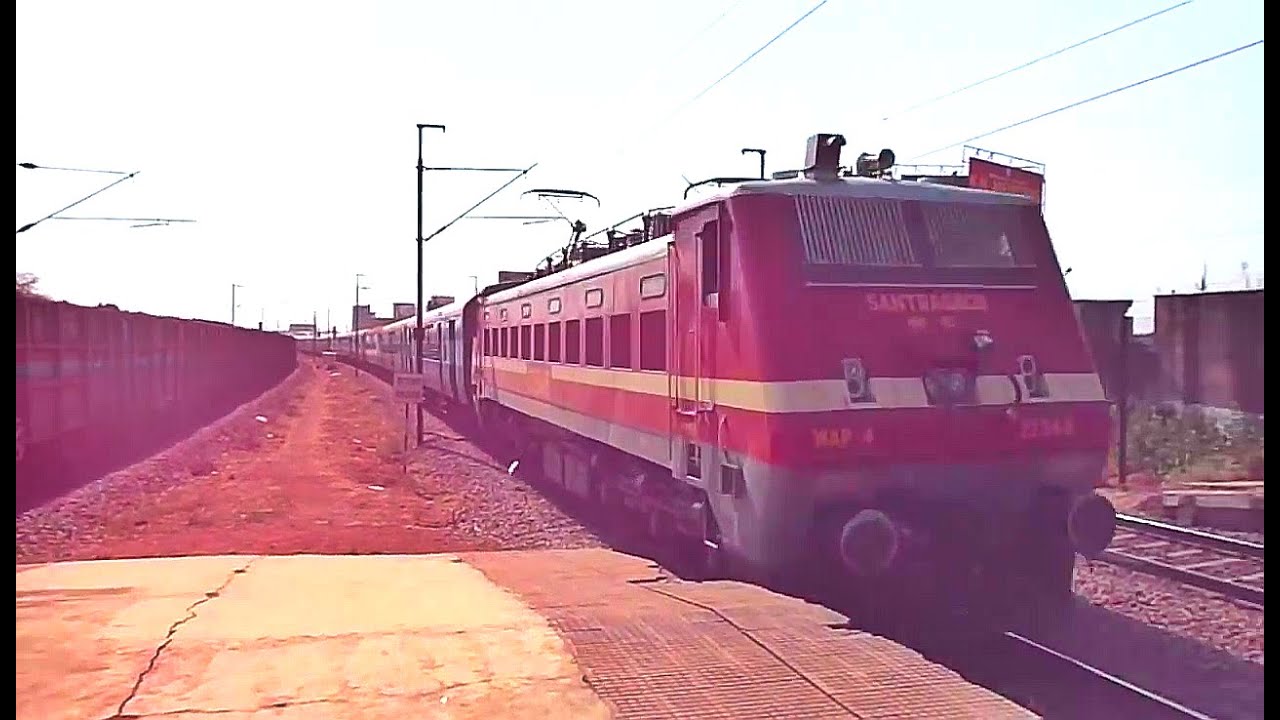SRC WAP-4 with 12151 Samarsata Express skips Bhilai Power House Railway ...