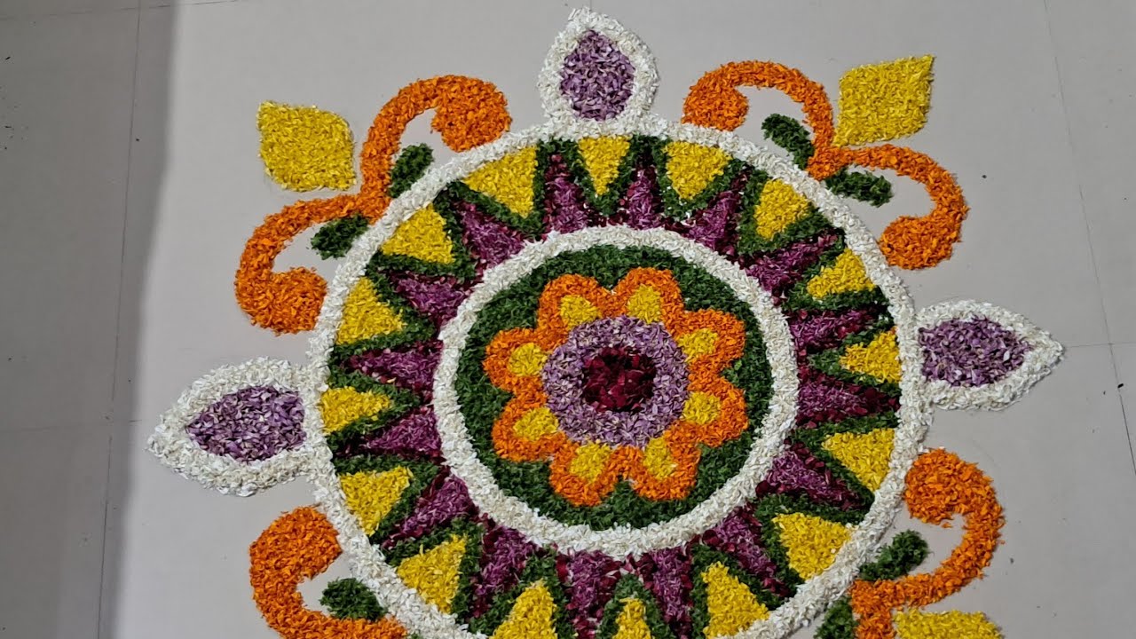 Big flower rangoli design||unique flower rangoli||sankranti rangoli ...
