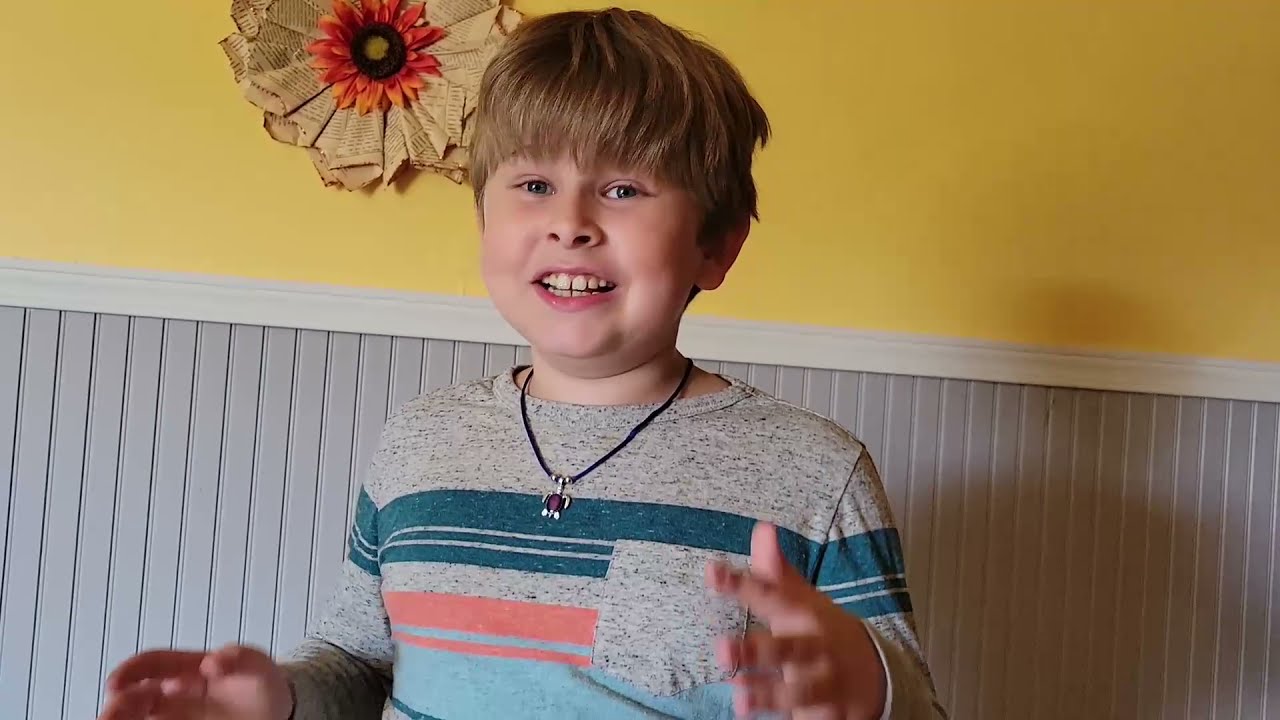 Trying Pop Rocks - YouTube