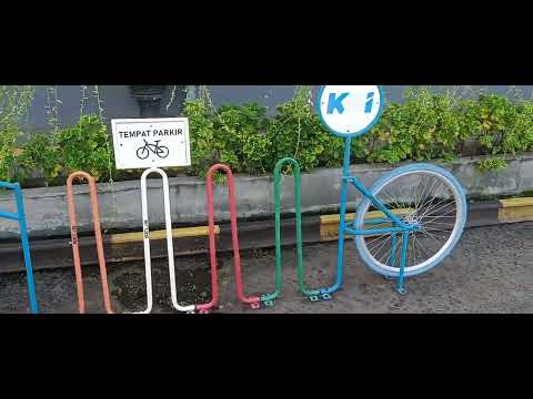 Stasiun Kroya Cilacap - YouTube