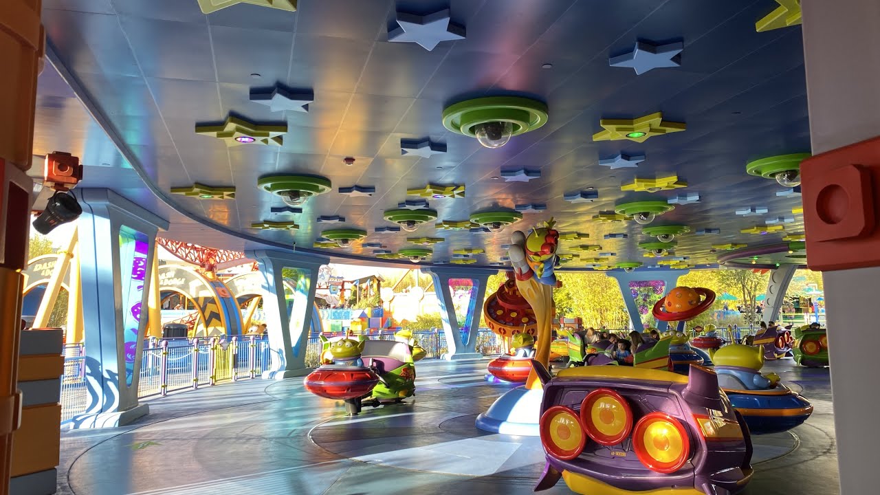 Alien Swirling Saucers Full Experience 1080p POV Disney’s Hollywood ...