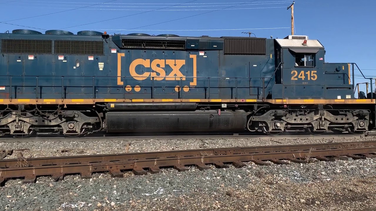 Yard Job flat switching w. SD40-2 & Slug, 2-2-20 (Part 2) - YouTube
