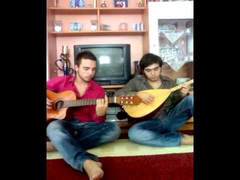 muhteşem bir video kafamıza göre bağlama gitar !