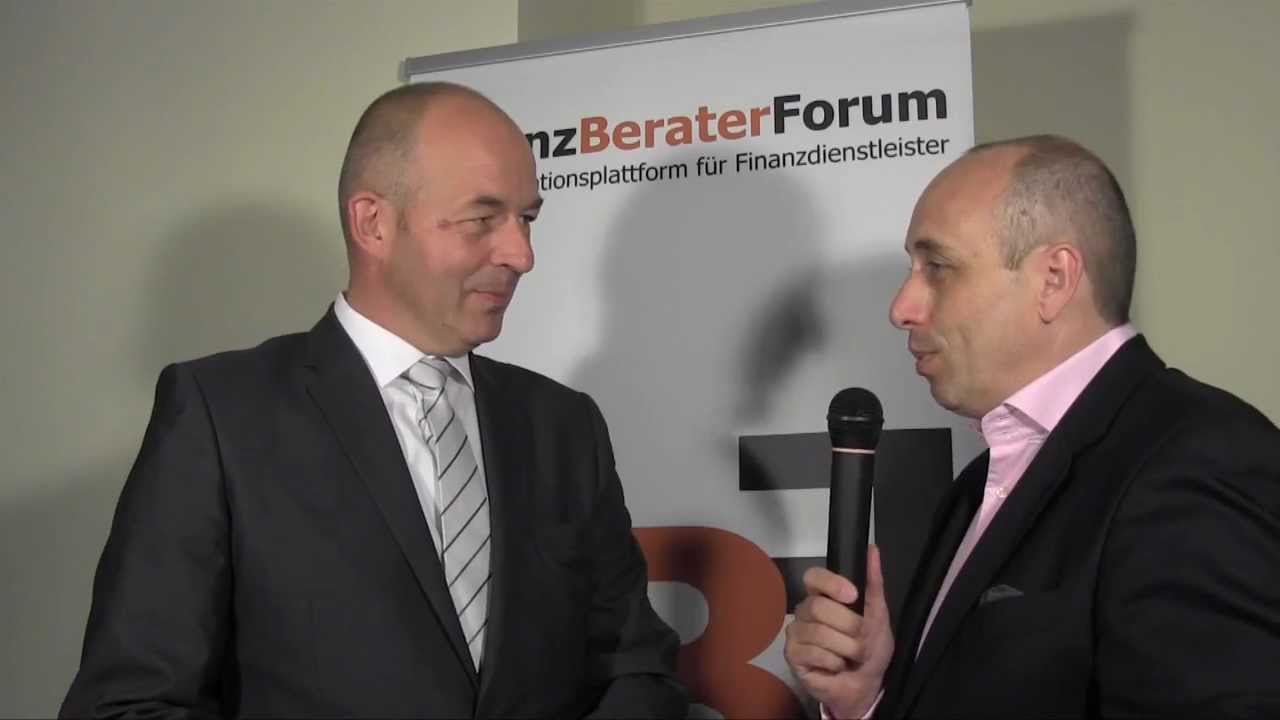 Dirk HERRMANN über die Beratung der Zukunft... - YouTube