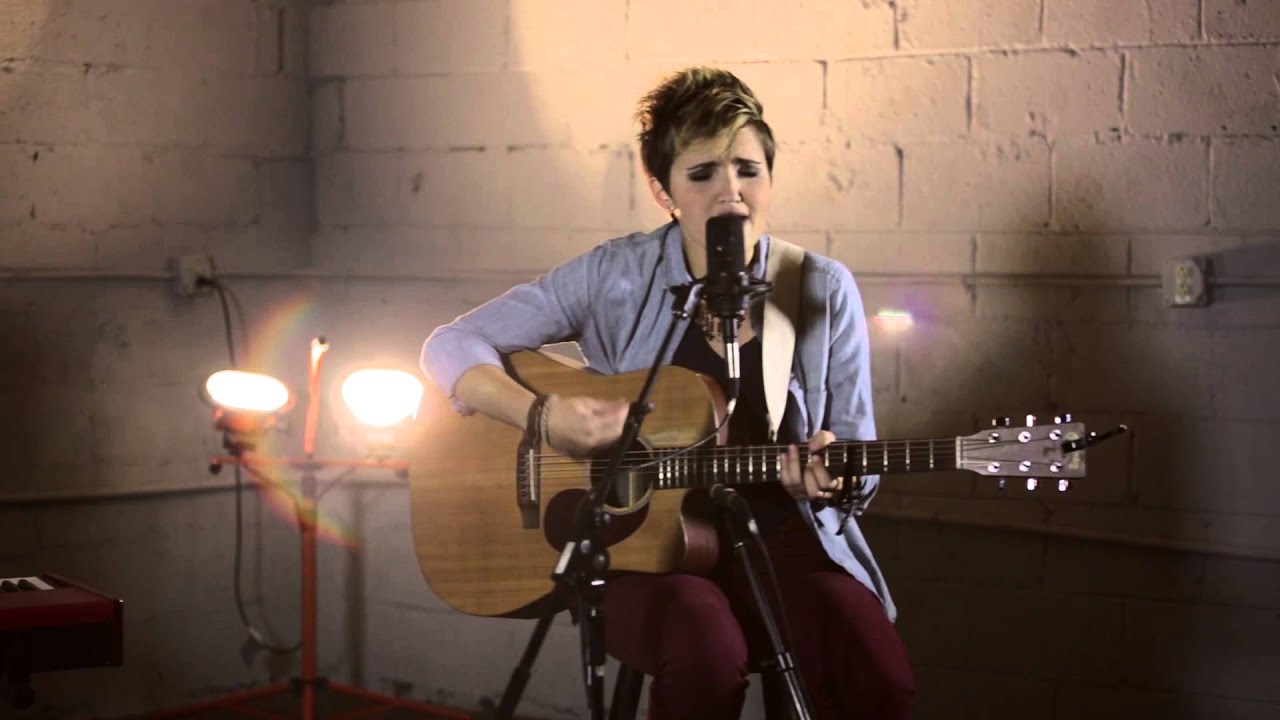 Noa Jordan - Runaway (live) - YouTube