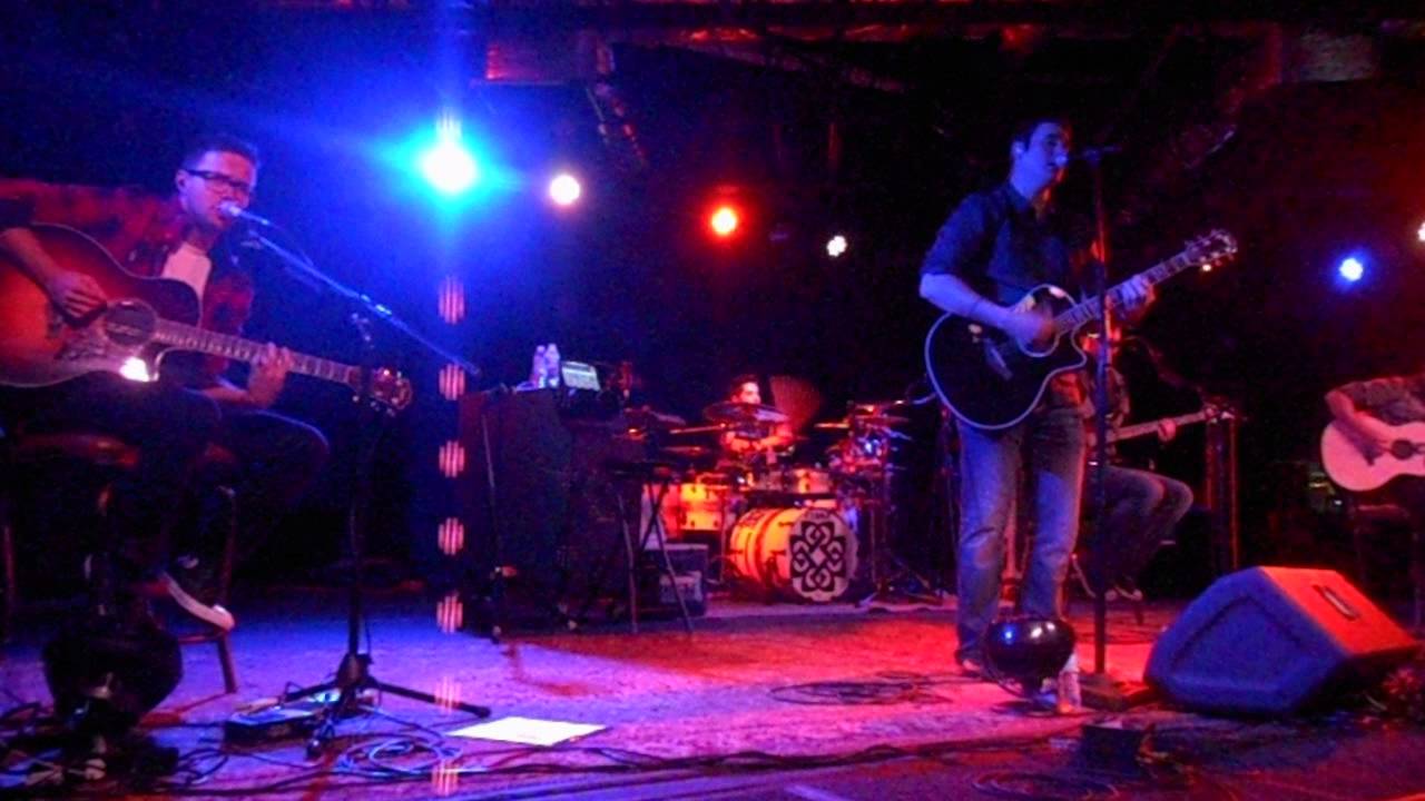 Breaking Benjamin - Simple Design (Live) - 10/16/14 [HD] - YouTube