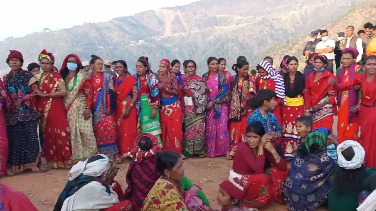 New deuda geet Live rateuli || Songs new nepali deuda khel Sigaudi ...