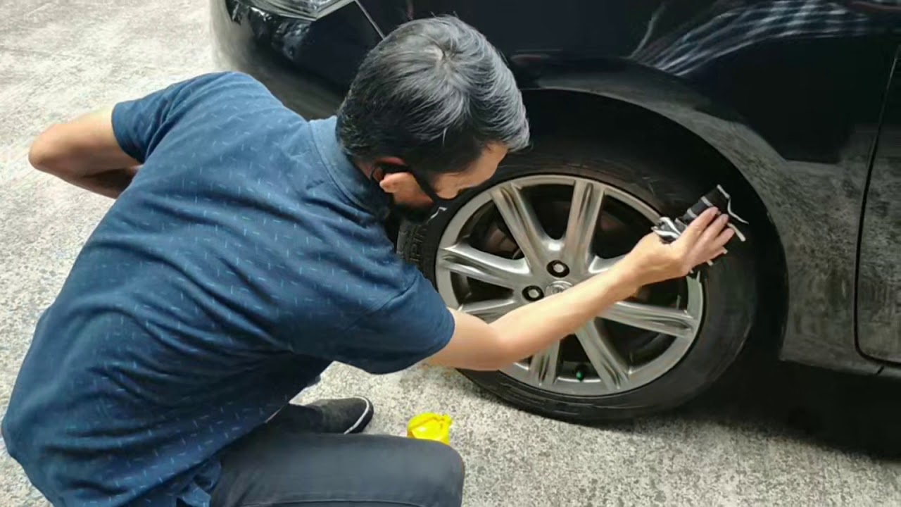 Anti Rust 191 Mengkilapkan Ban Mobil - YouTube
