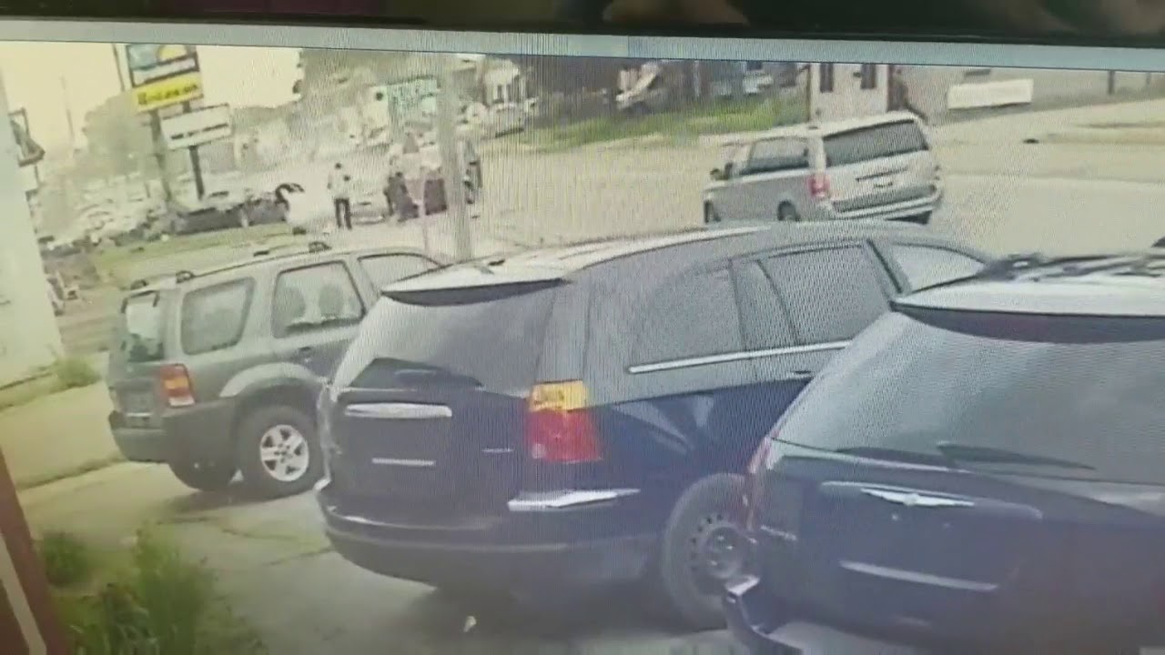 Video captures harrowing high-speed crash that left teen critical - YouTube