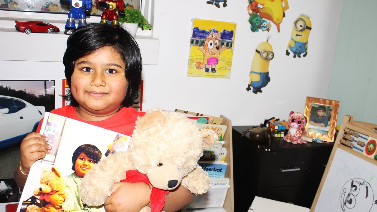 AKSHAYAN PLAYING WITH HIS FIRST TEDDY BEAR 🐻🐼🐨 - YouTube