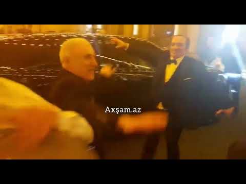 Alim Qasımov və Natiq Şirinovun restoran həyətində rəqsi