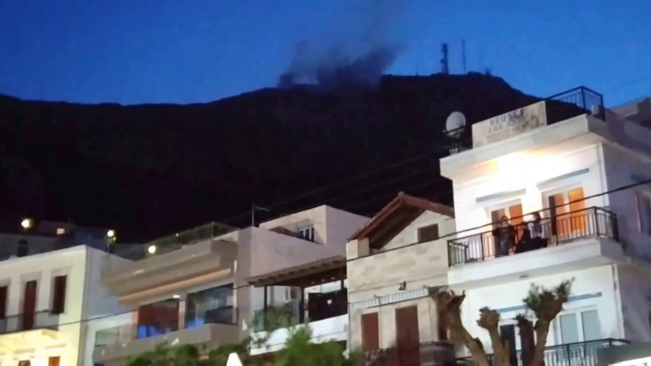 Καλυμνος Κυριακή του Πάσχα Δυναμίτες - YouTube