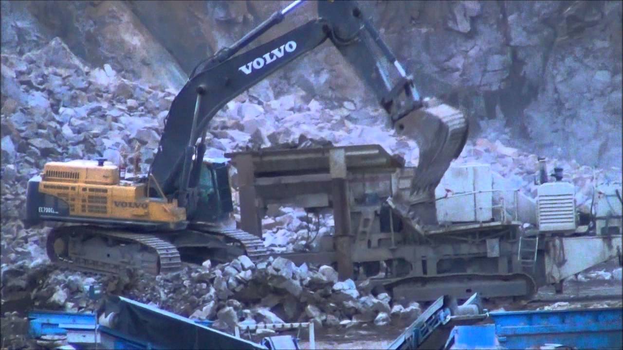 Volvo EC700CL Working - YouTube