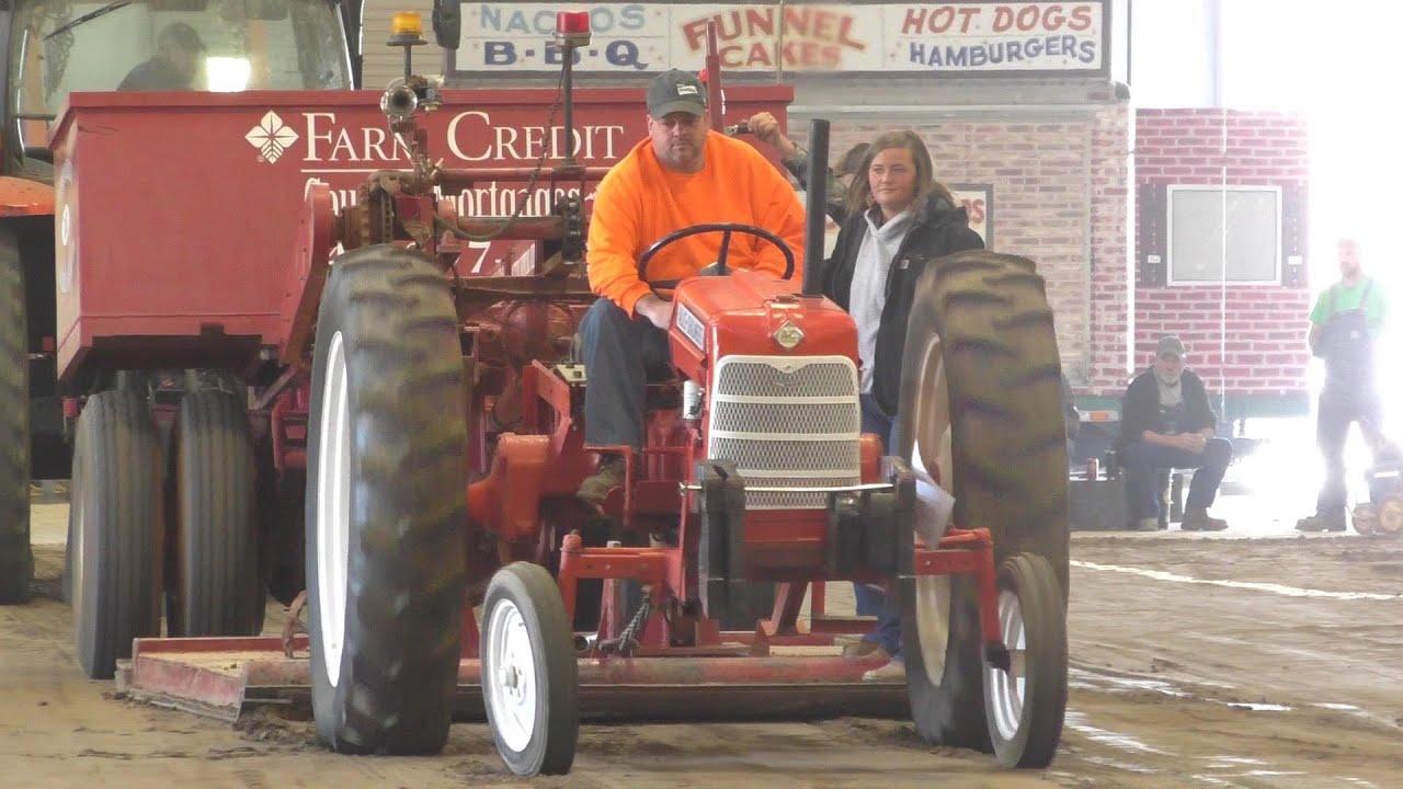 Tractor Pulling 2022 Southern VA Winter Classic 3,000lb. Tractors in ...