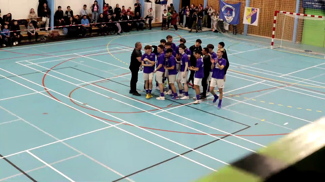 NP U18 3-NNGORNIUUNNEQ IT-79 N-48 - YouTube