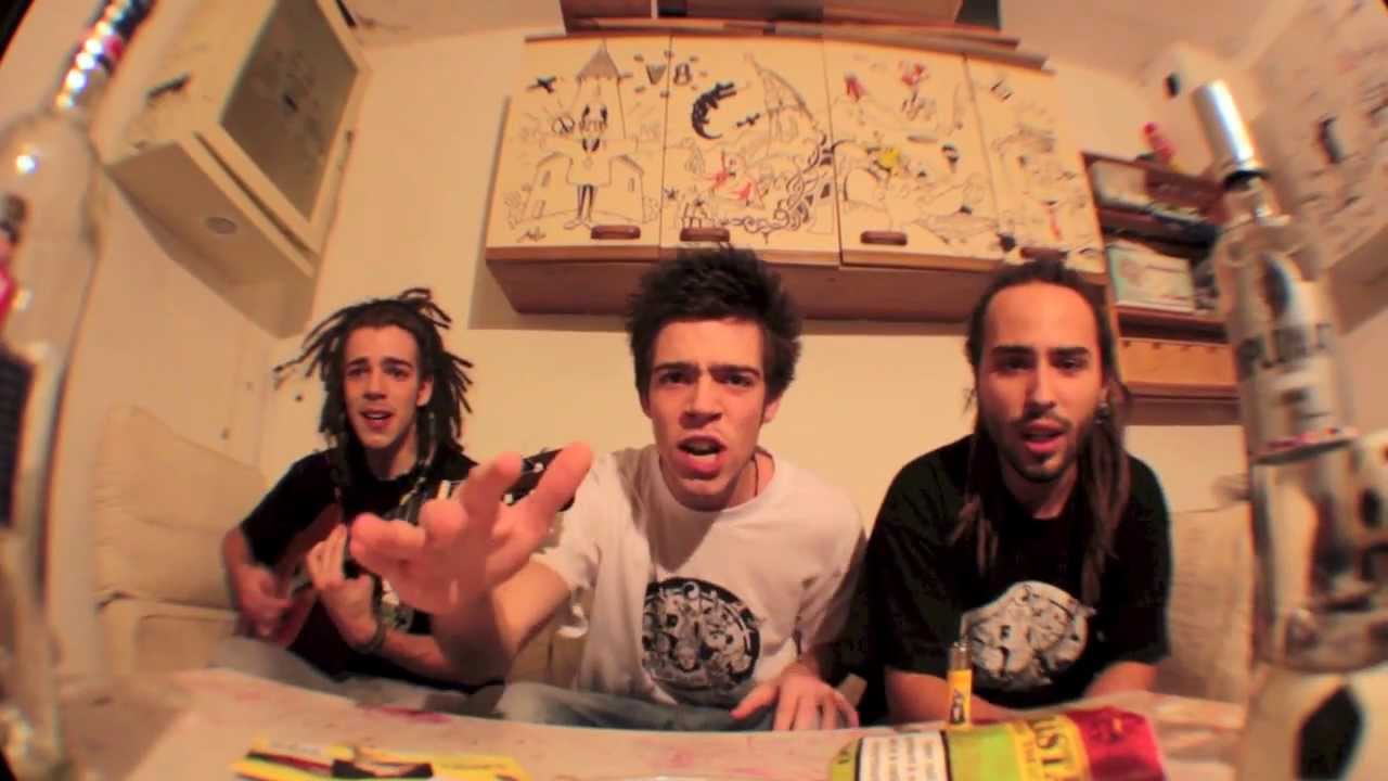 Dub Silence - Official Skanking Shoes Cover (2013) - YouTube