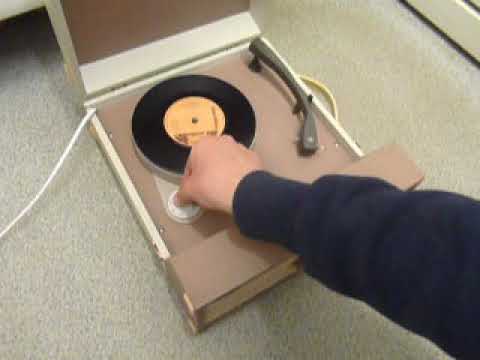 Alba radiogram bakelite ed - YouTube