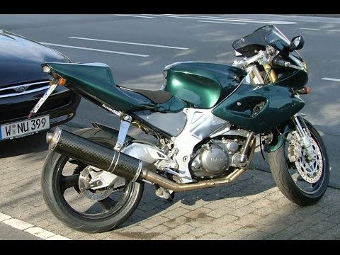 Yamaha SZR660 exhaust sound and acceleration - YouTube