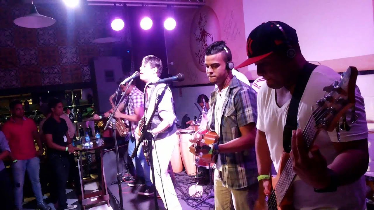 SAMBA JAM BOTEQUIM SÃO JORGE - YouTube