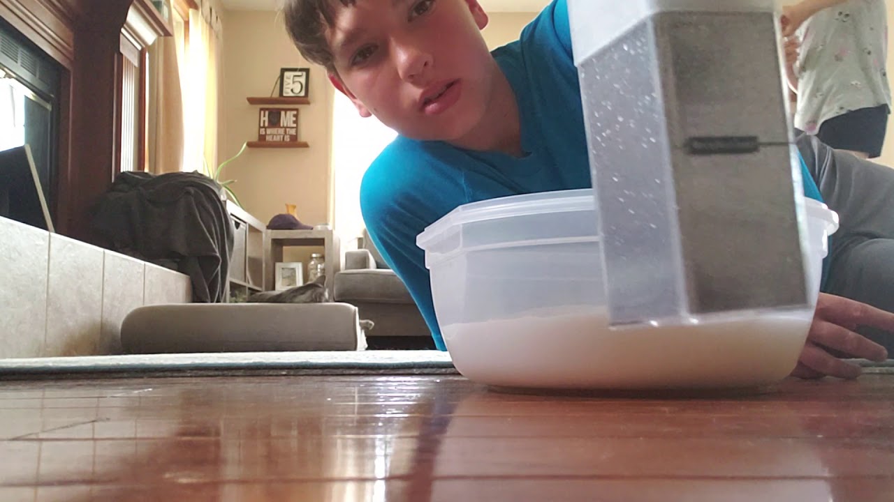 Making slime with maddy - YouTube