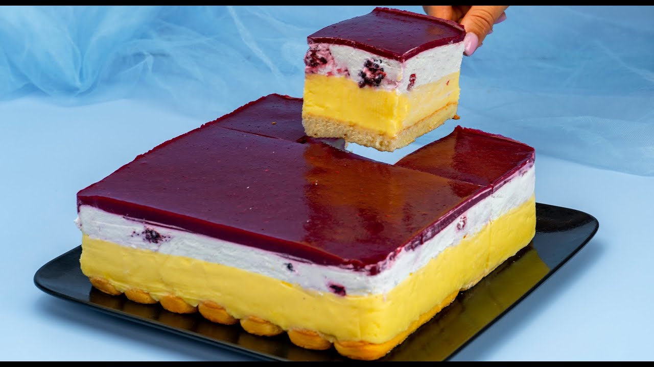 Fantastic homemade cake, without using the oven! With sponge fingers ...