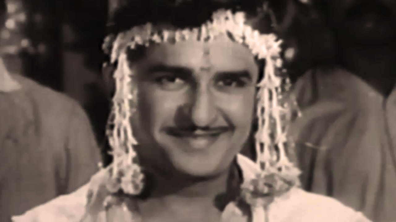 Ramesh Dev, Seema, Juna Te Sona - Marathi Scene 13/13 - YouTube