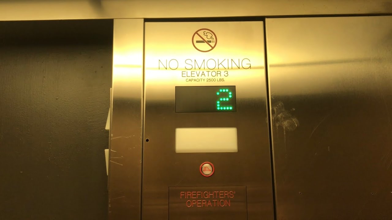 Innovated ThyssenKrupp Oildraulic Elevator @ Ole Smoky Tennessee ...