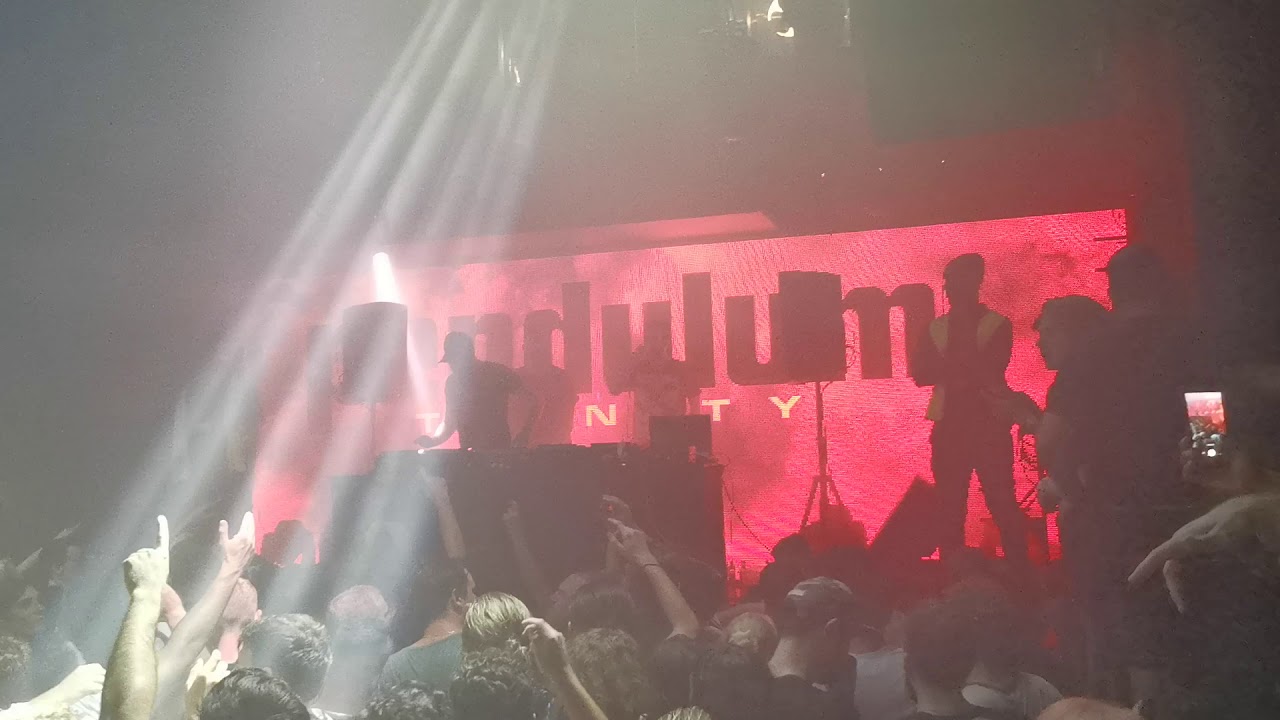 Pendulum Trinity - Perth (vid4) - YouTube