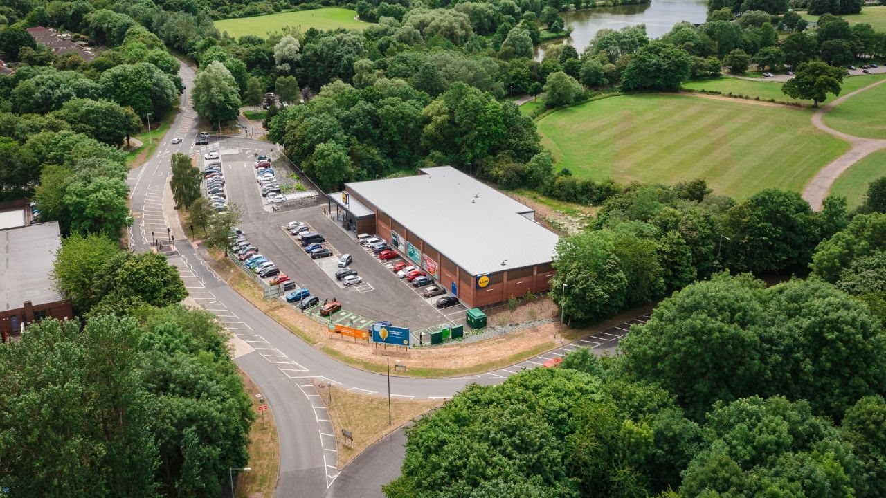 Build progress at Lidl, Redditch, | Final | Woodbourne Group - YouTube