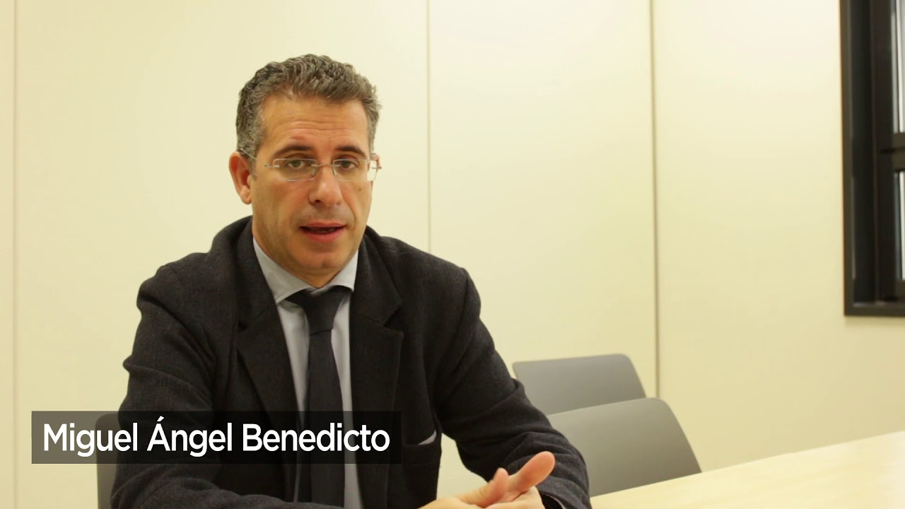 Miguel Ángel Benedicto. Pregunta 1 - YouTube