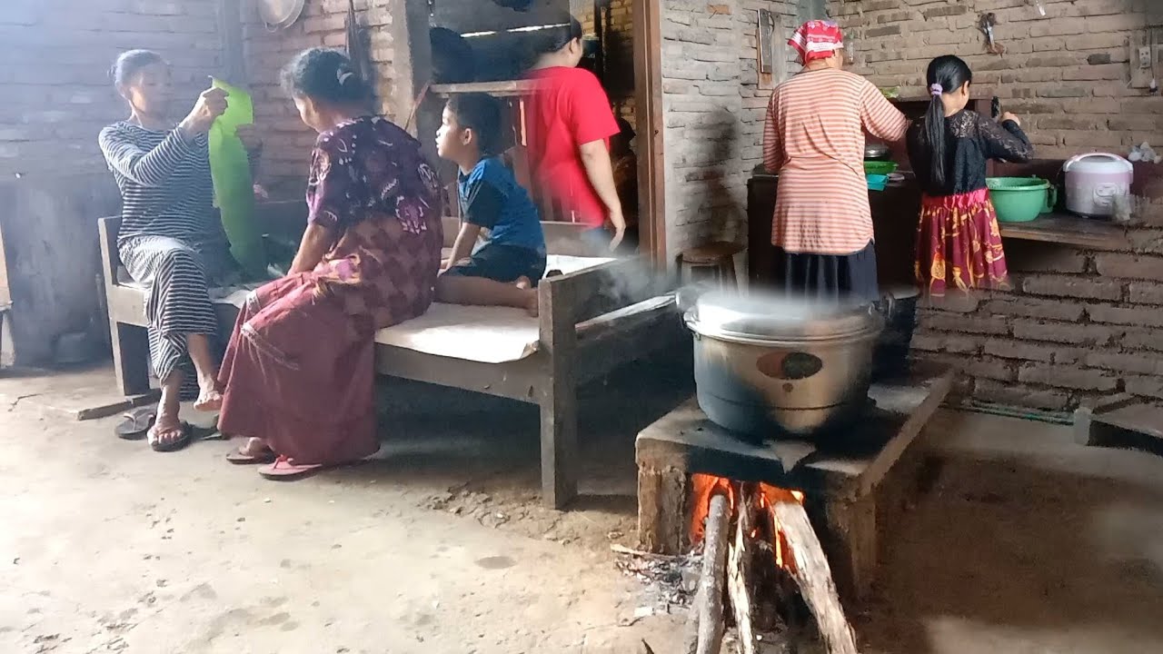 REWANG persiapan reuni H-4 suasana hari raya#pedesaantrenggalek# - YouTube