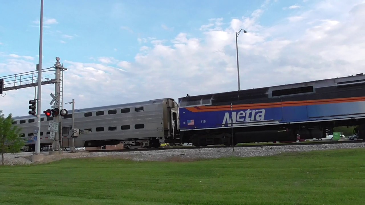Metra 418 West New Lenox, IL 5/8/19 - YouTube