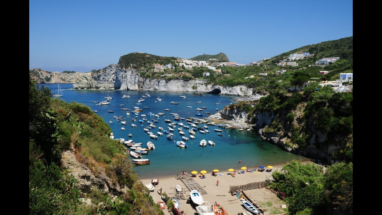 PONZA (Latina) - LE BELLEZZE DELL'ISOLA - SULLA ROTTA DI ULISSE - Tour ...