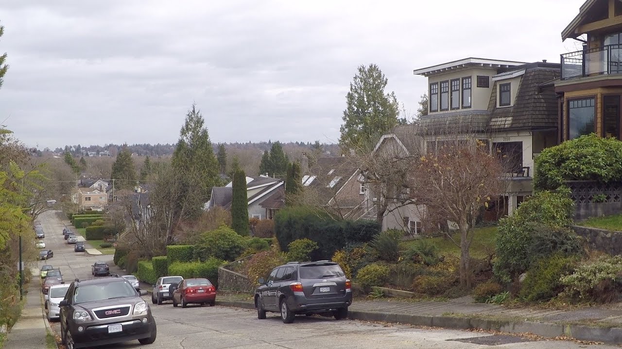 Walking in Vancouver BC Canada. West 14th Avenue to Blenheim Street ...
