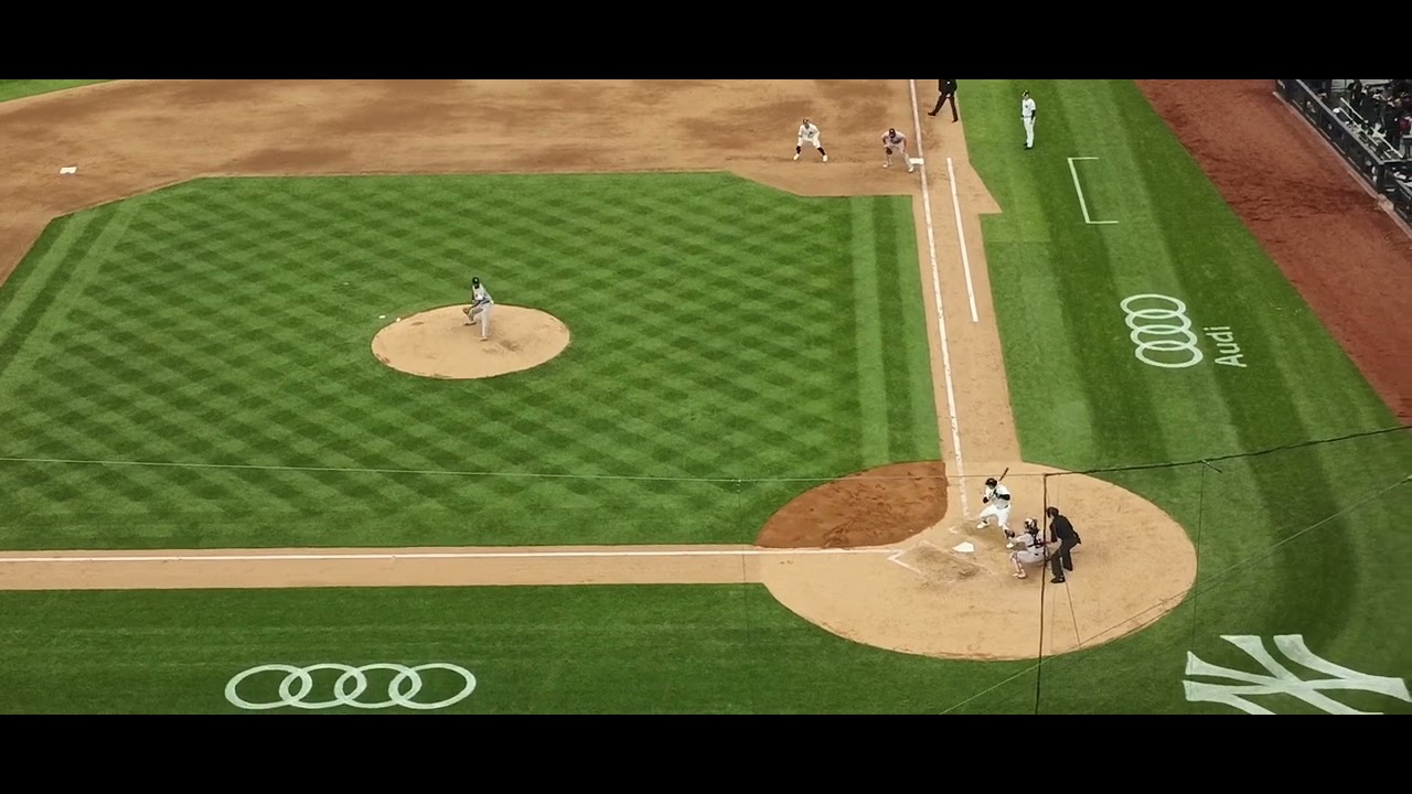 New York Yankees up-close - Yankees at bat, bottom 5th inning, May 9 ...