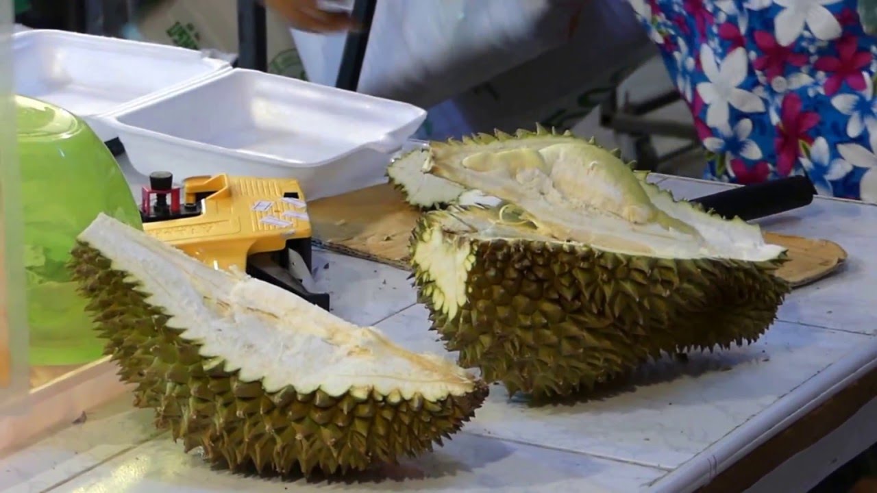 Bangkok,Thailand Street Food How To Carve Durian Fruit - YouTube