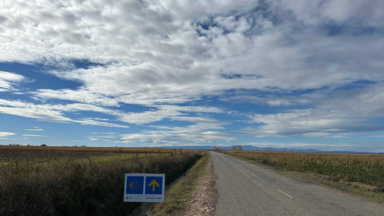 산티아고 순례길 16일차, 레온에서 호스피탈 데 오르비고 32km - YouTube