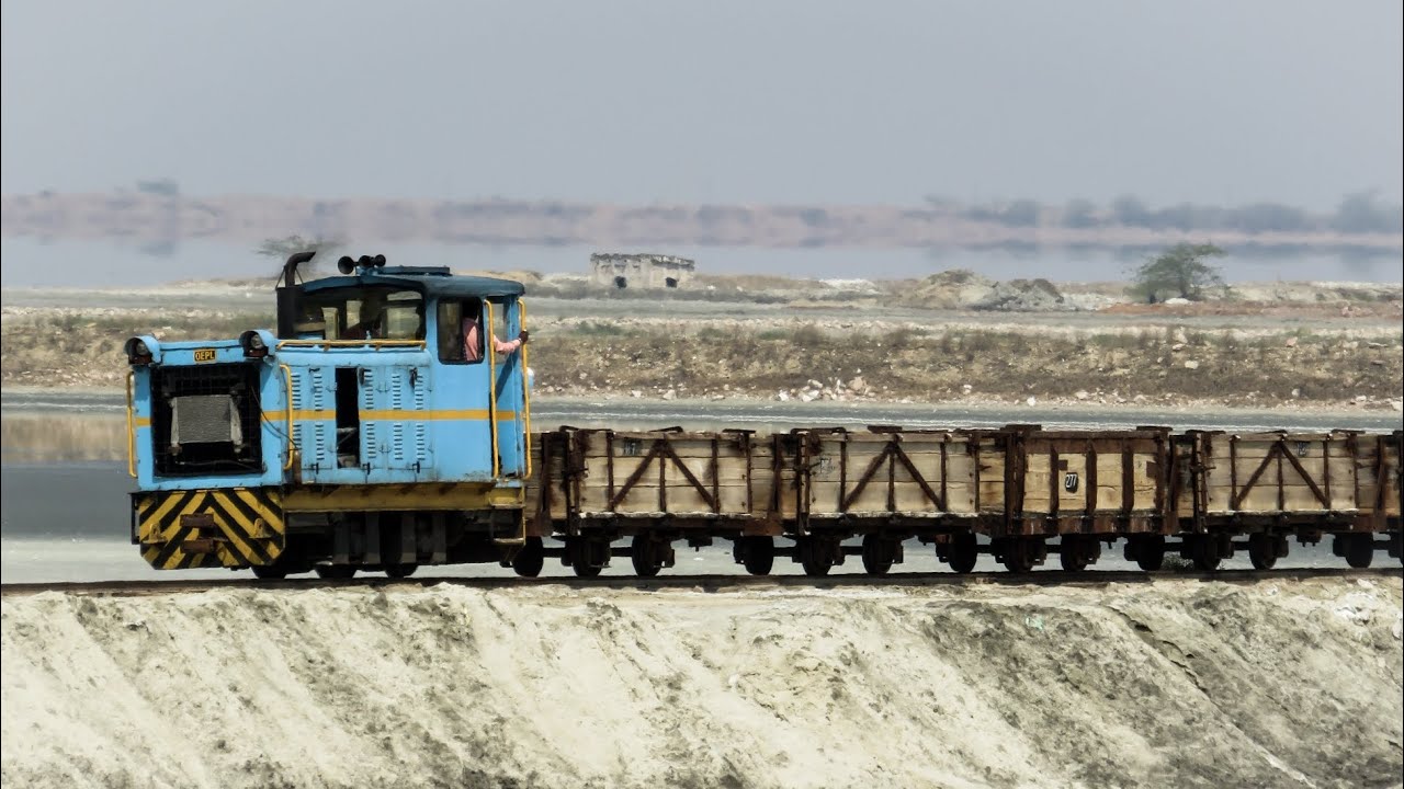 Salt Train in India ~ Sambhar Lake Salt Train | Indian Railways - YouTube