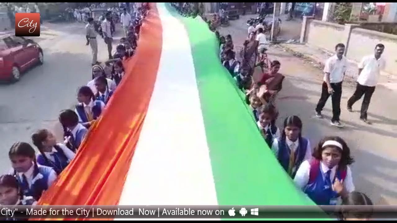 Students hold 1000 metre long National Flag procession in NSUI Karwar ...