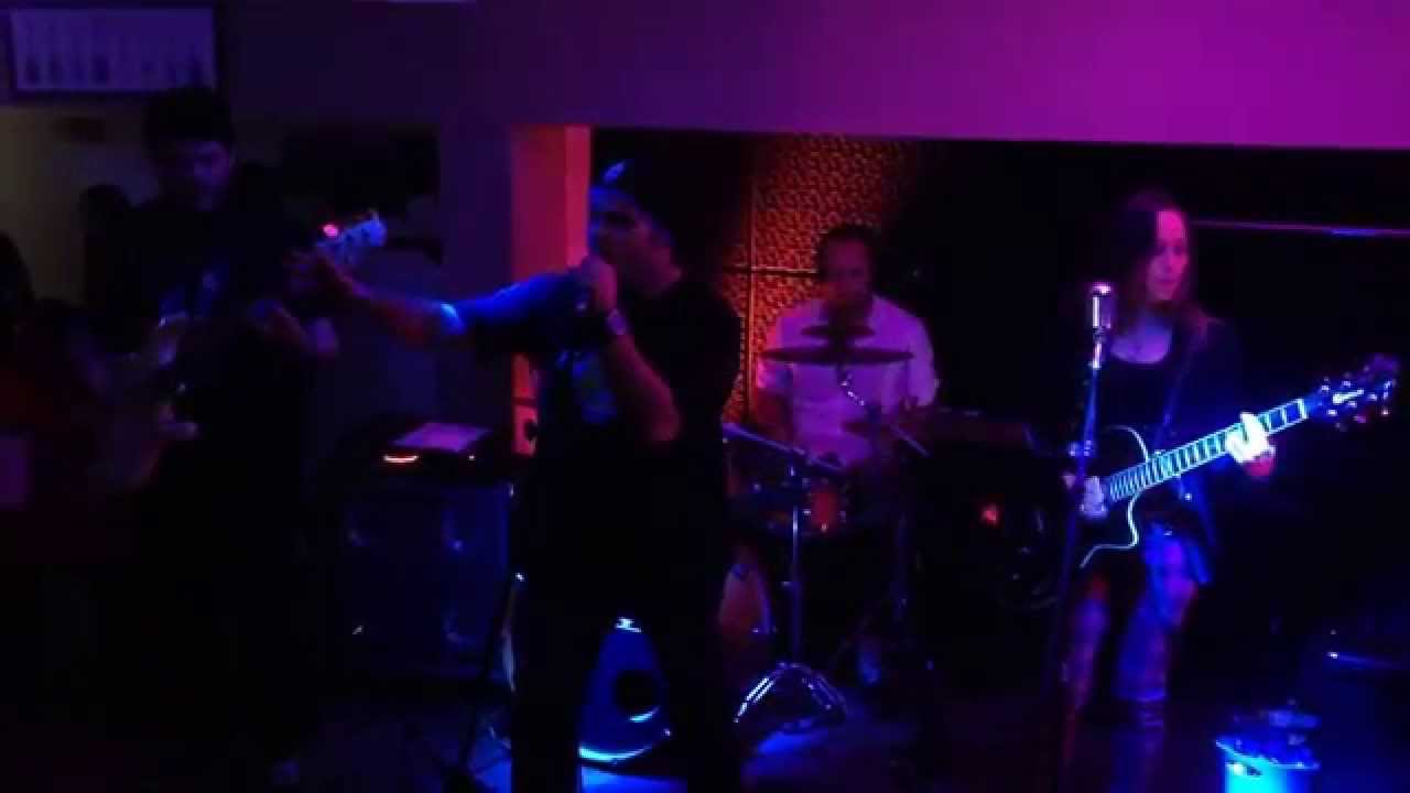 Rock Retrô - Something (The Beatles) ATOL MUSIC BAR - YouTube