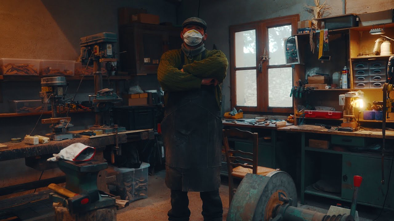 Beroll blacksmith cinematic - YouTube