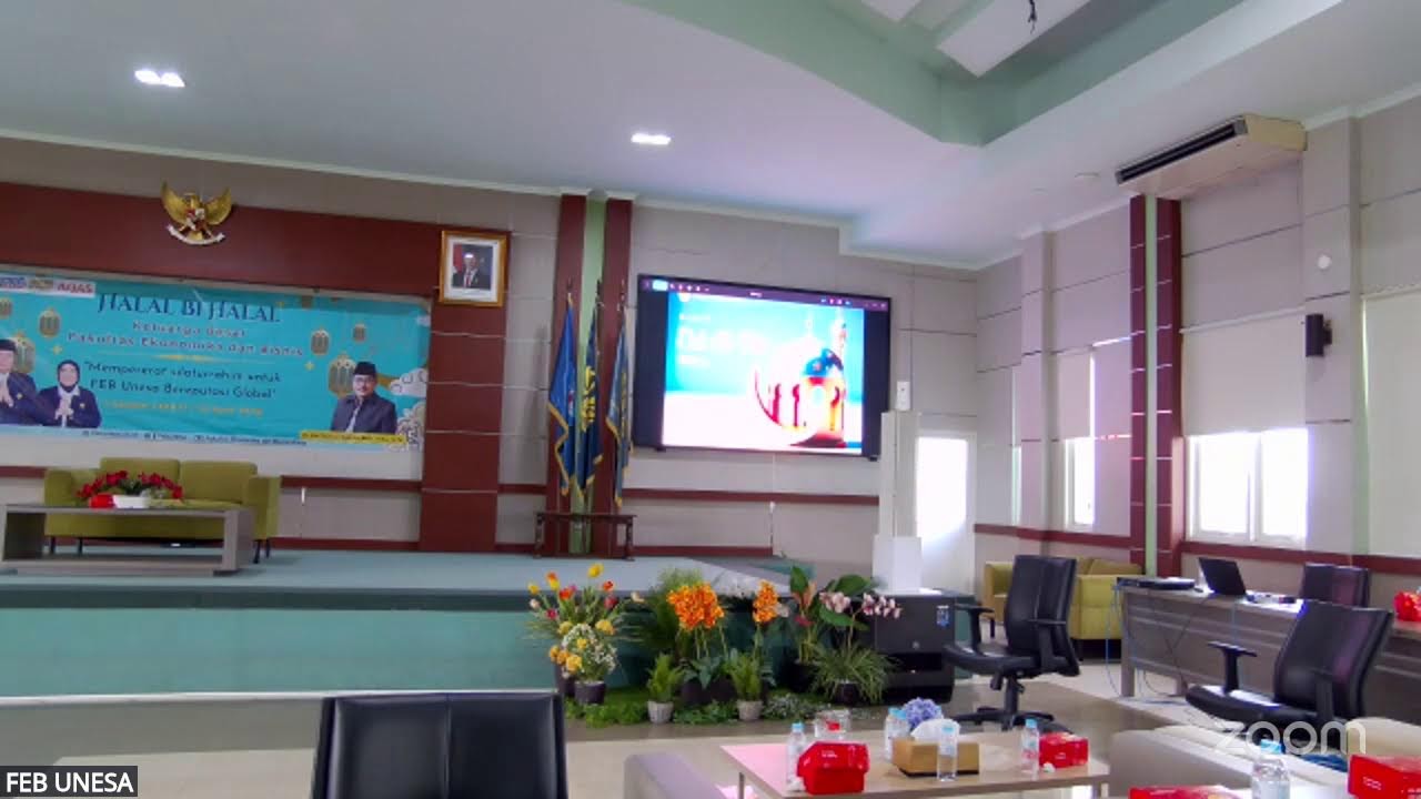 FEB UNESA's Zoom Meeting - YouTube