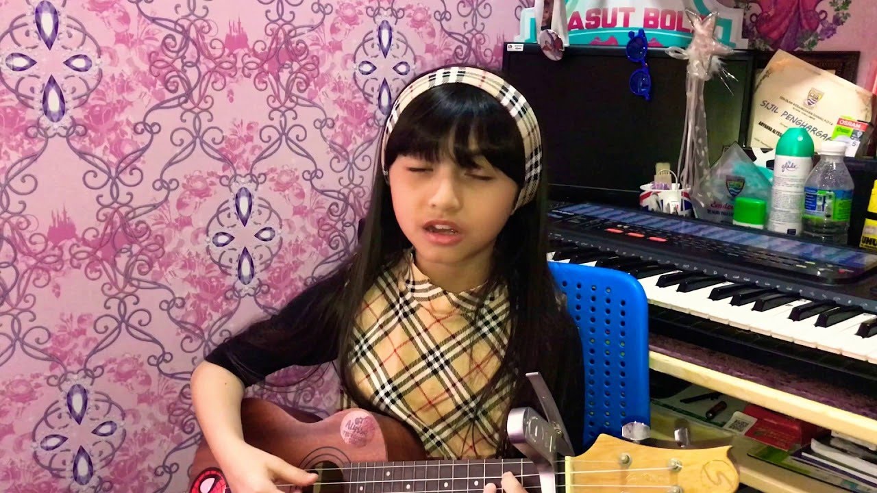 Asal Kau Bahagia _armada band Cover By Alyssa Dezek - YouTube