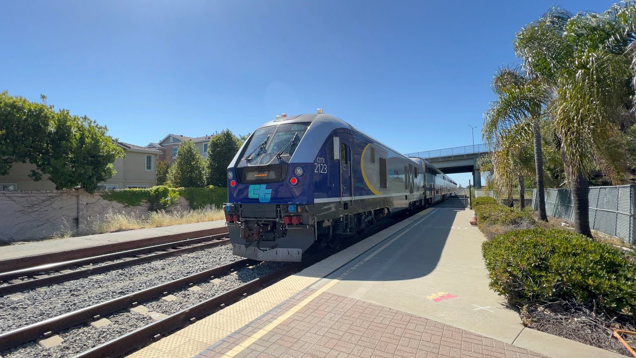 Amtrak Capitol Corridor Train at Hayward Staion - YouTube