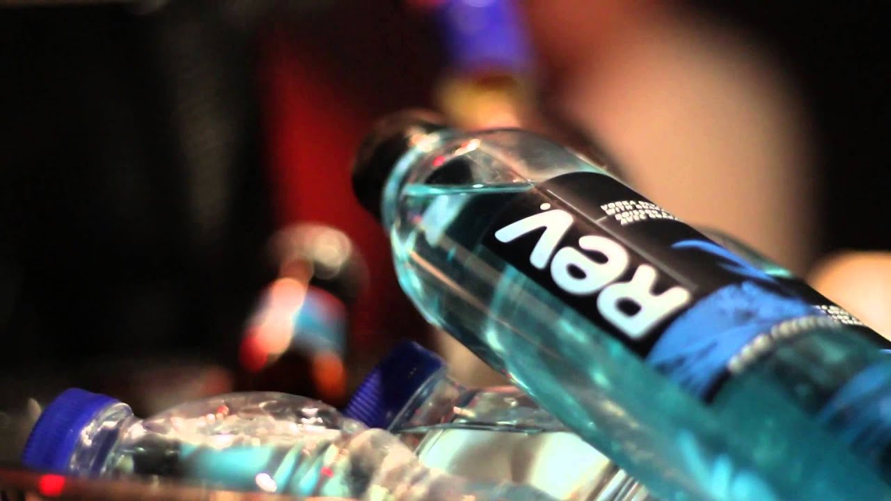 Soirées REV au Fuzzy! REV at the Fuzzy's - YouTube