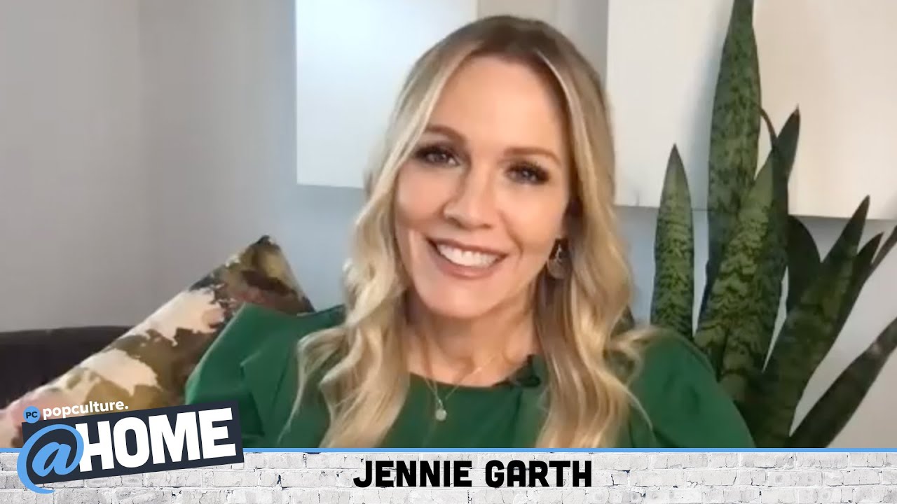 Jennie Garth Reveals Nontraditional Method Used to Cope During on ...