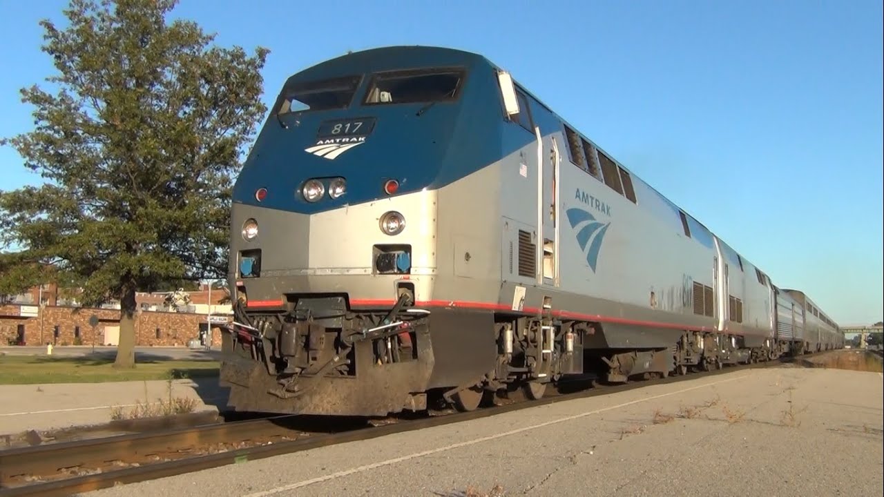 Amtrak's California Zephyr, BNSF Tie Train in Ottumwa, IA 8/25/15 - YouTube