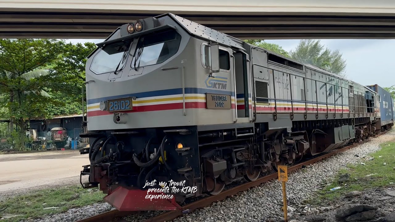 KTMB Class 26102 Tanjung Bidara and Class 29119 Medang locomotives with ...